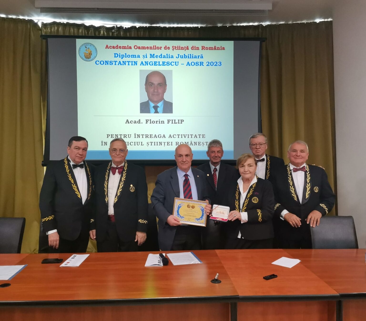 Gala Premiilor AOSR 2025 - Academia Oamenilor de Știință din România